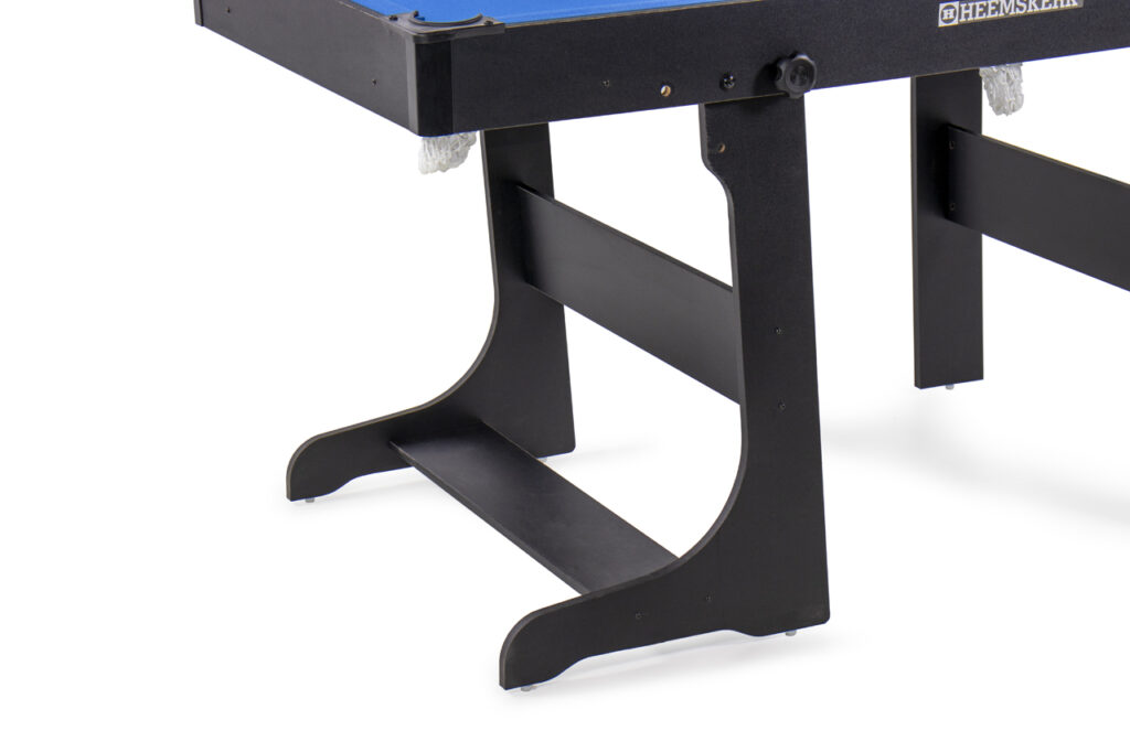Folding pool table 5ft Heemskerk Little Feet. Easy to fold