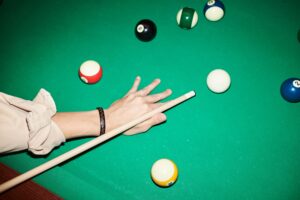 How to learn pool shot techniques? - Heemskerk - Play it!